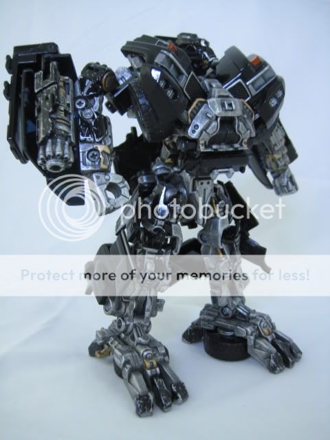 Minor/Repaint: - Deluxe Ironhide | TFW2005 - The 2005 Boards